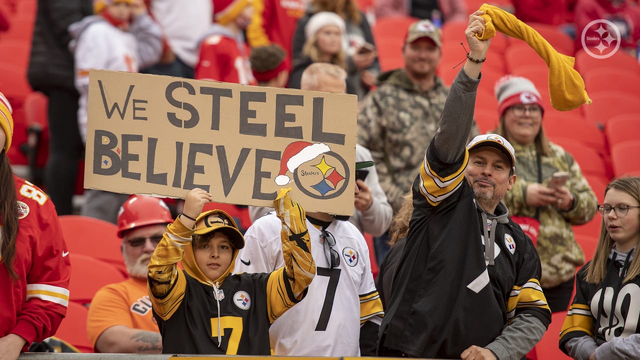 PHOTOS: Fan Friday at Chiefs