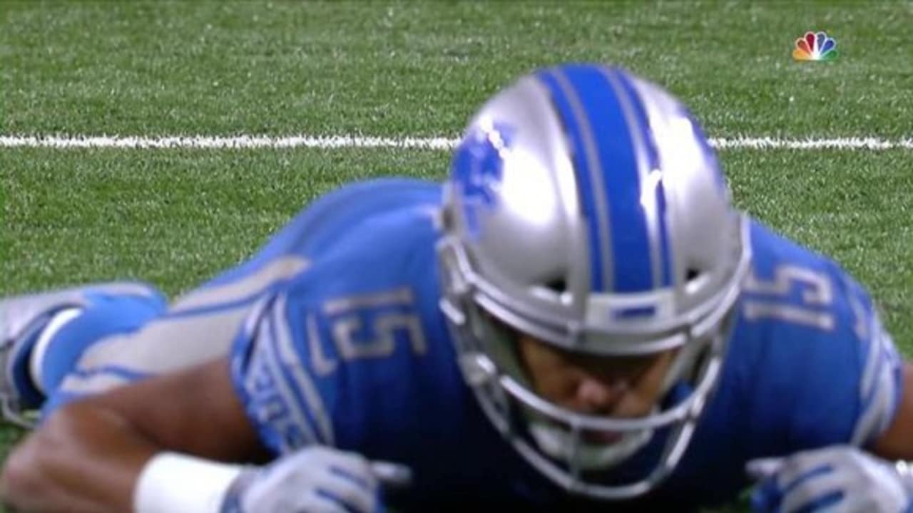 HIGHLIGHT: Burns recovers fumble