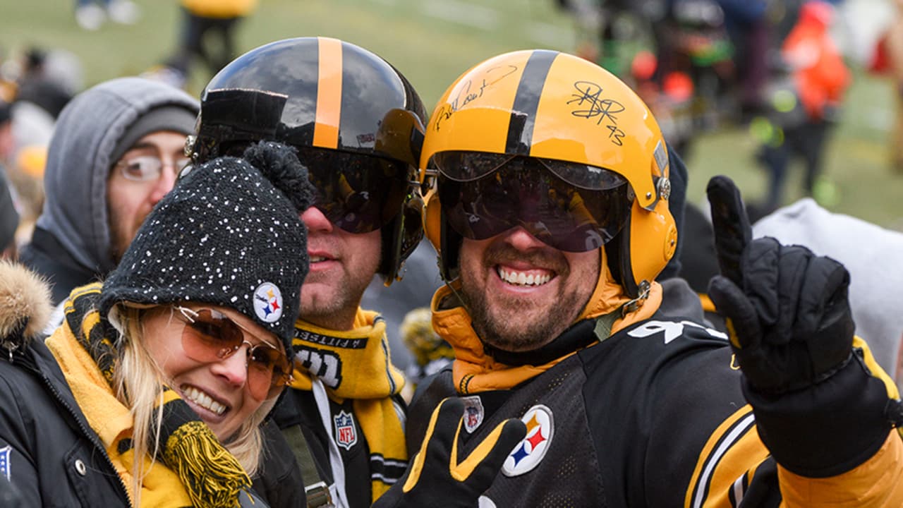 Fans put game day traditions on display