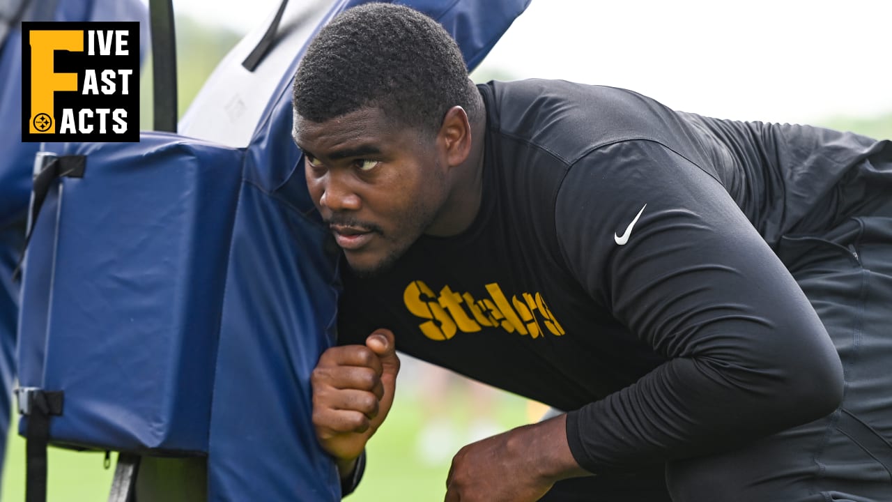 Five Fast Facts: Le'Raven Clark