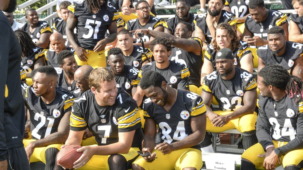 PHOTOS: Team Photo Day