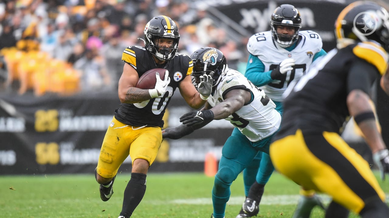 HIGHLIGHT: Warren picks up first down