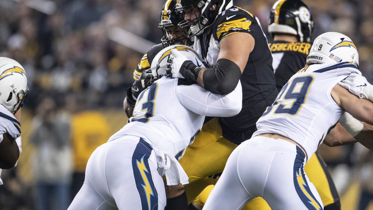 GAME PHOTOS: Week 13 vs. Los Angeles Chargers