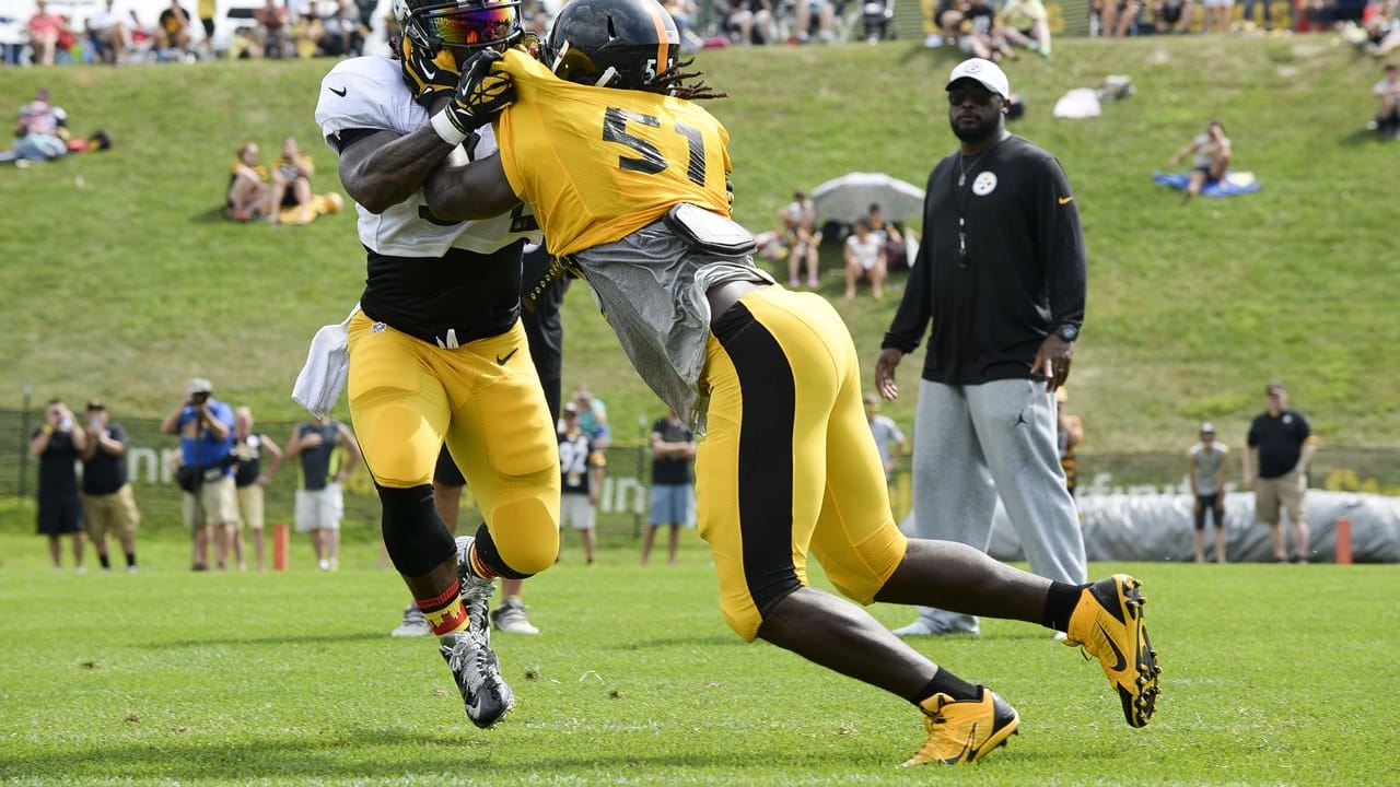 PHOTOS: Backs on Backers