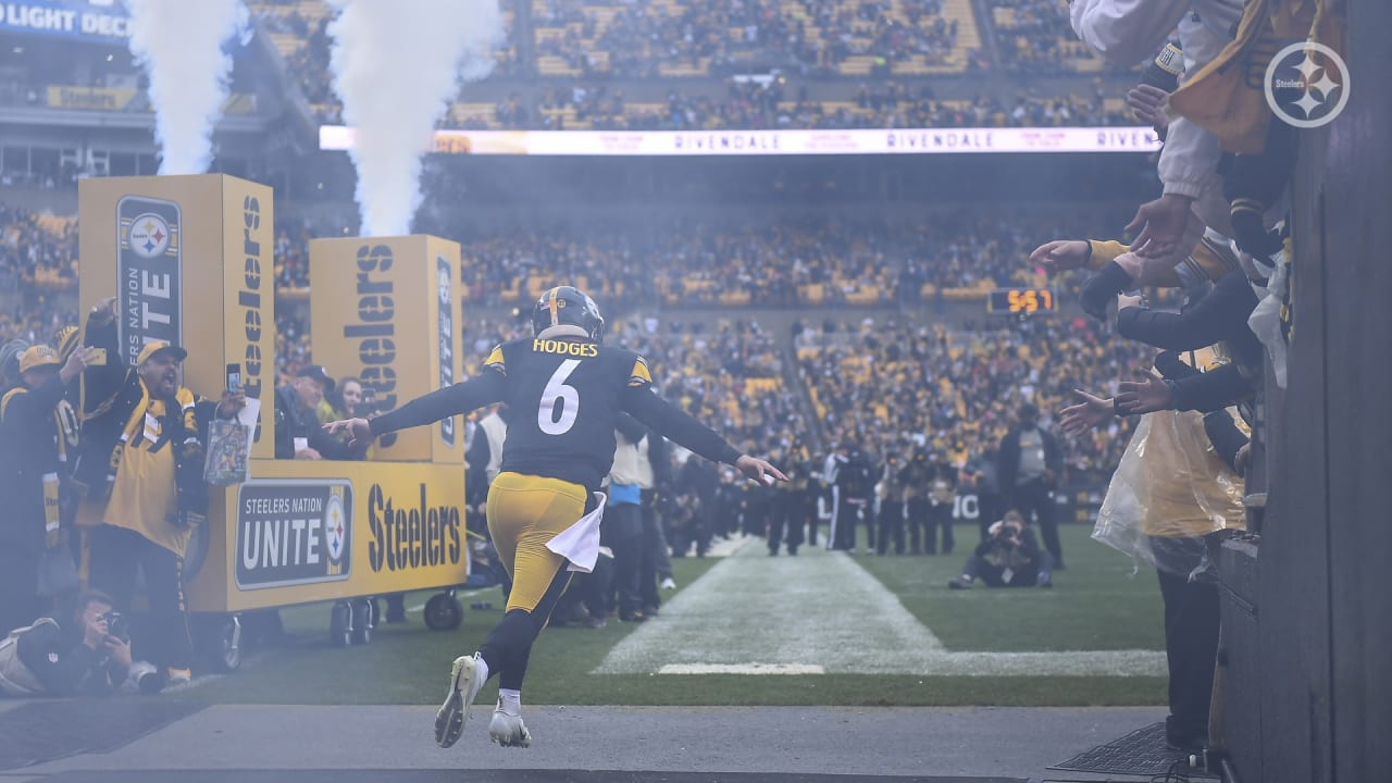 GAME PHOTOS: 2019, Week 13 vs. Cleveland Browns