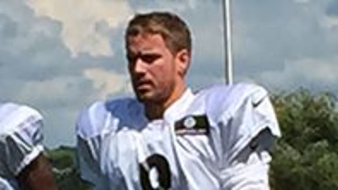 Steelers make roster moves