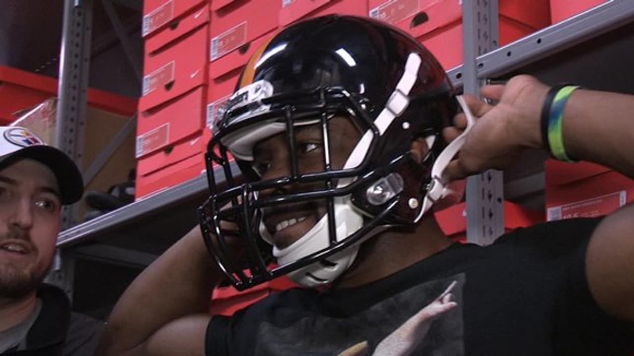 Steelers Rookies Arrive