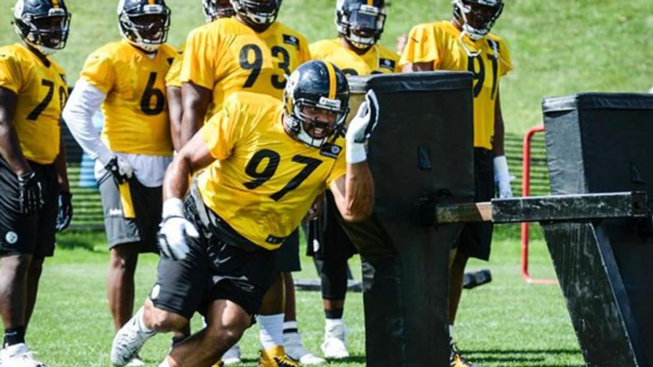 LIVE: Heyward leads by example