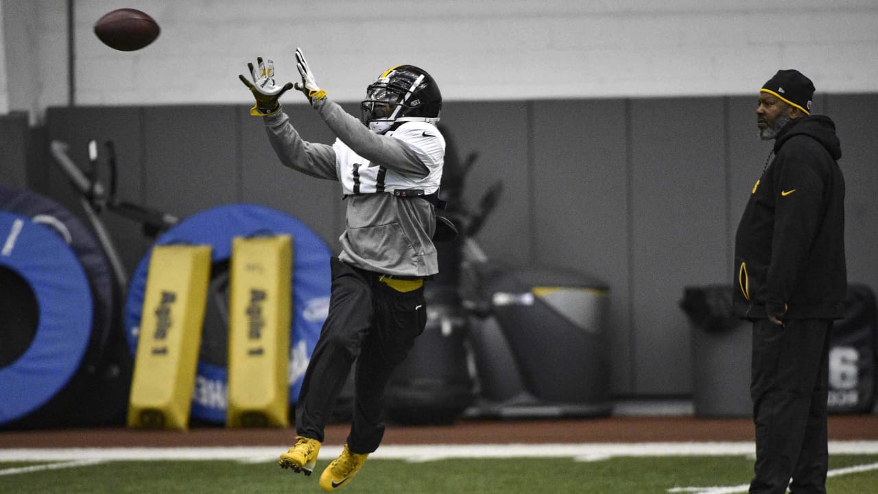 PHOTOS: Practice - Chargers Week - Day 1