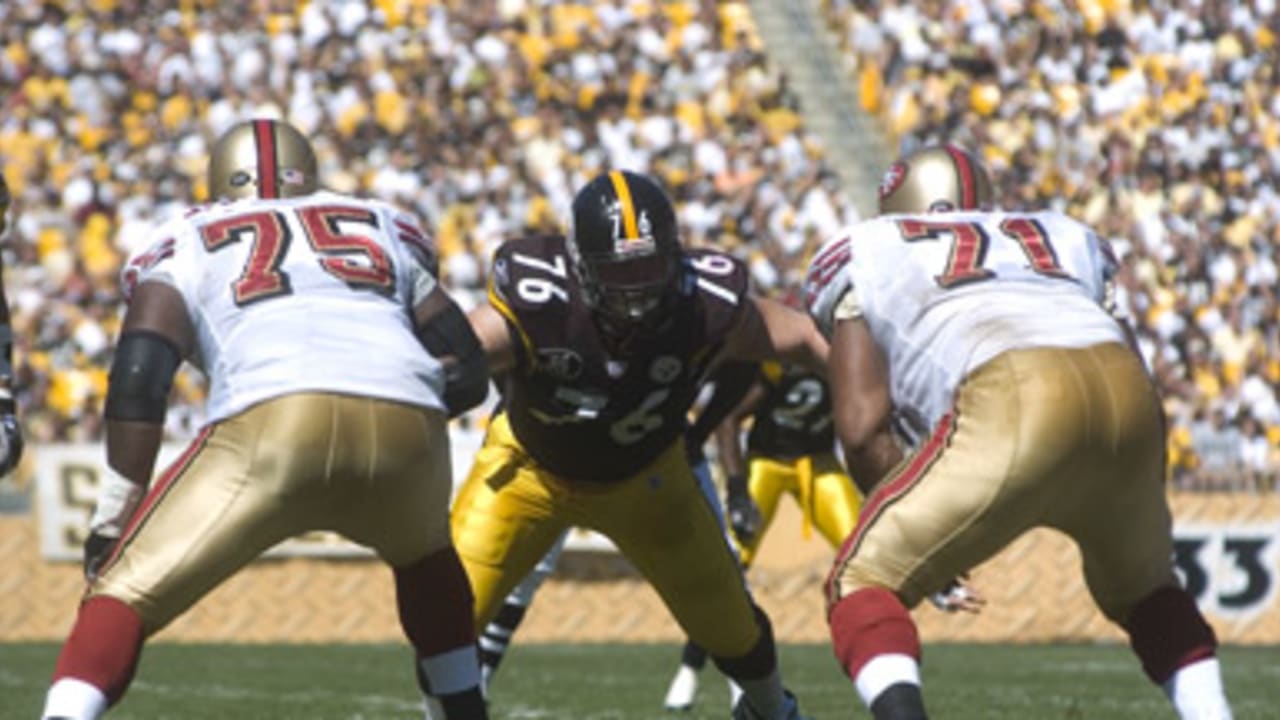 Hoke to host football camp