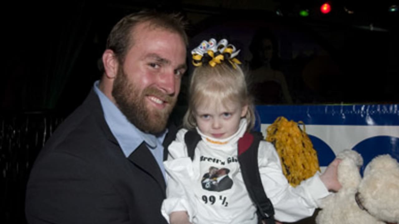 Helping out is easy for Keisel and his teammates