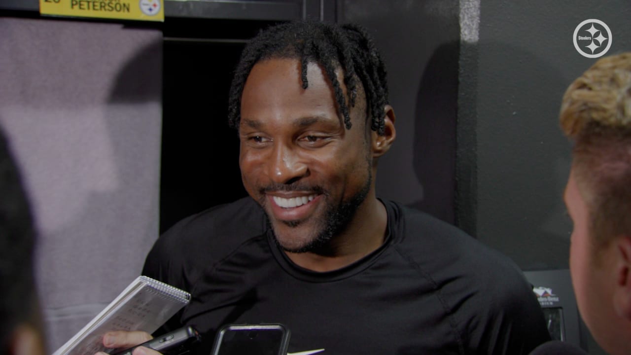 WATCH: Around The Locker Room at Falcons