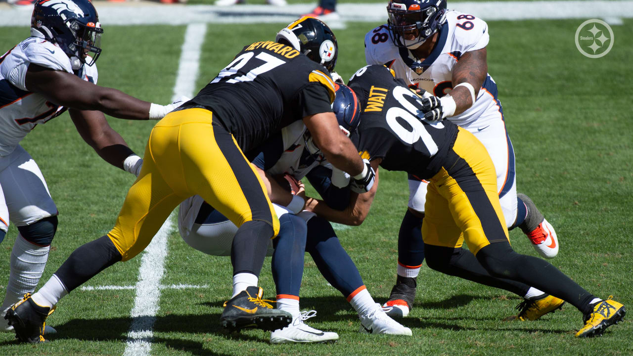 Steelers tie NFL record 69-straight games with a sack