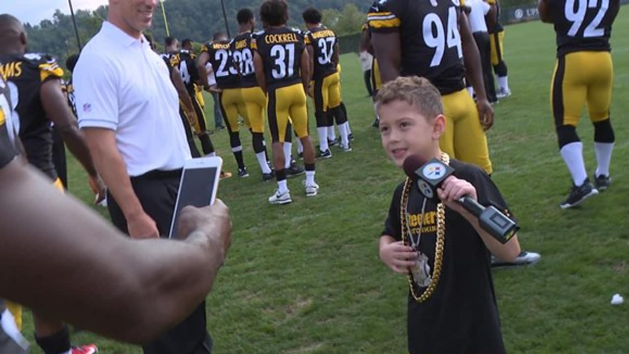 Steelers Jr. Reporter: Team Photo Day