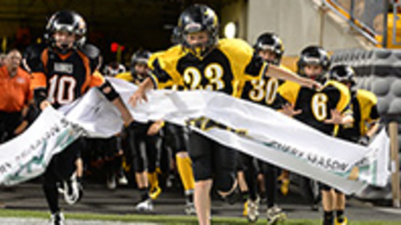 Steelers celebrate USA Football Month