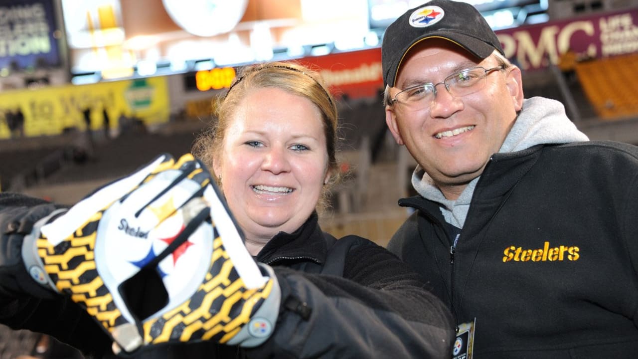 PHOTOS: Steelers Nation Unite in Week 10