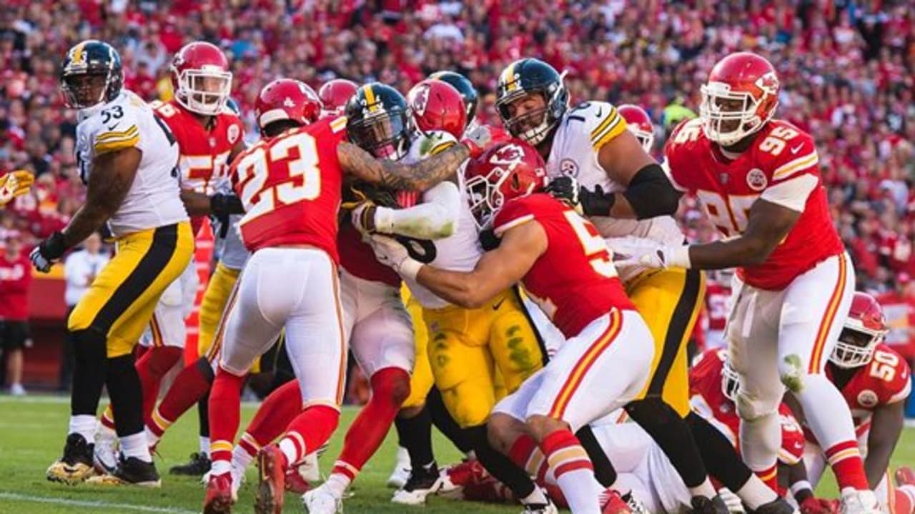 Offensive coaches evaluate the first half