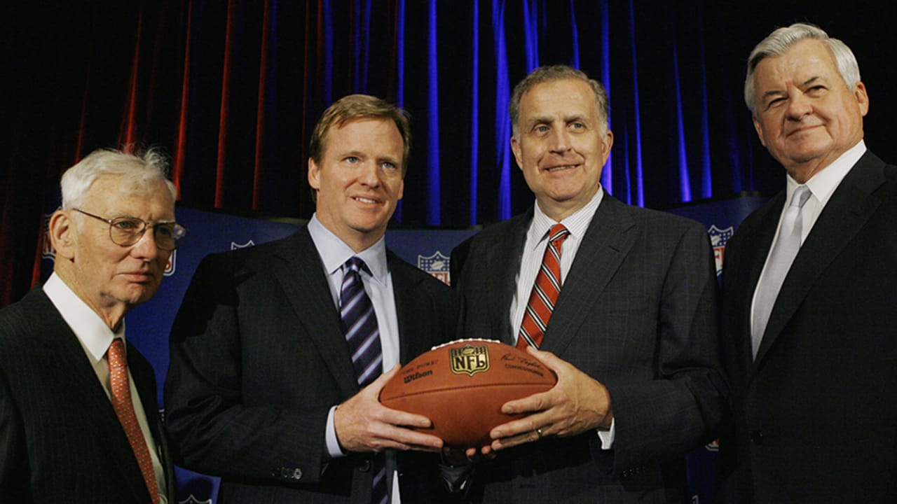 The NFL community reacts