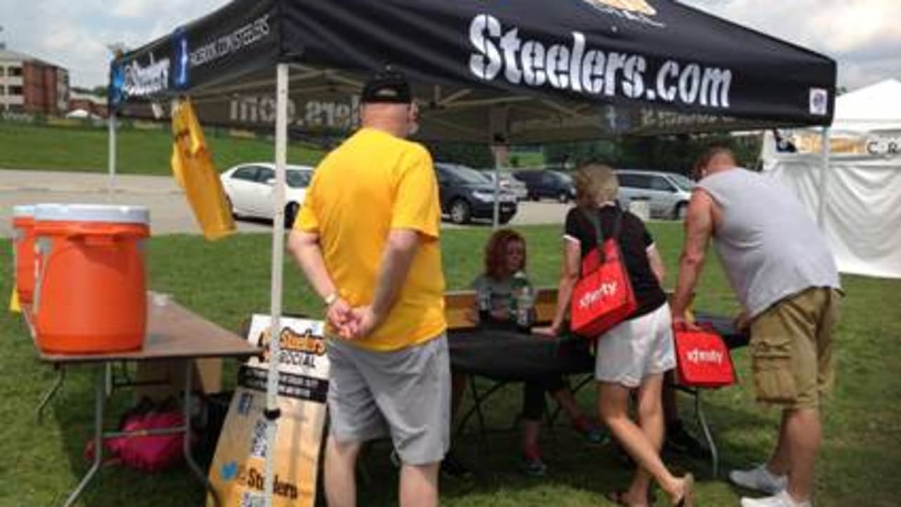 Steelers Social Tent keeps fans connected