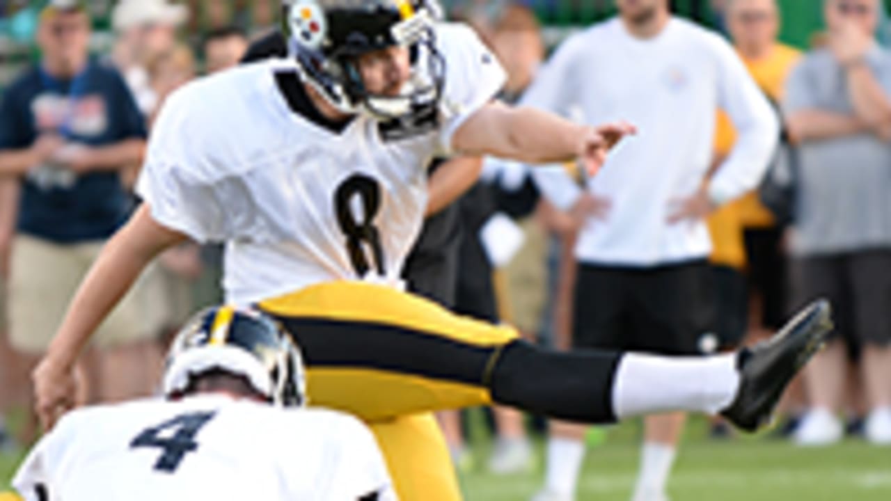 Hartley hits on 11 of 13