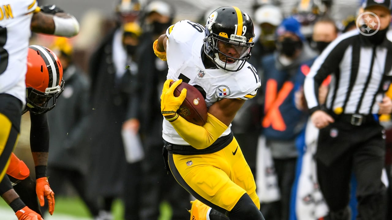 HIGHLIGHT: JuJu moves the chains on third down