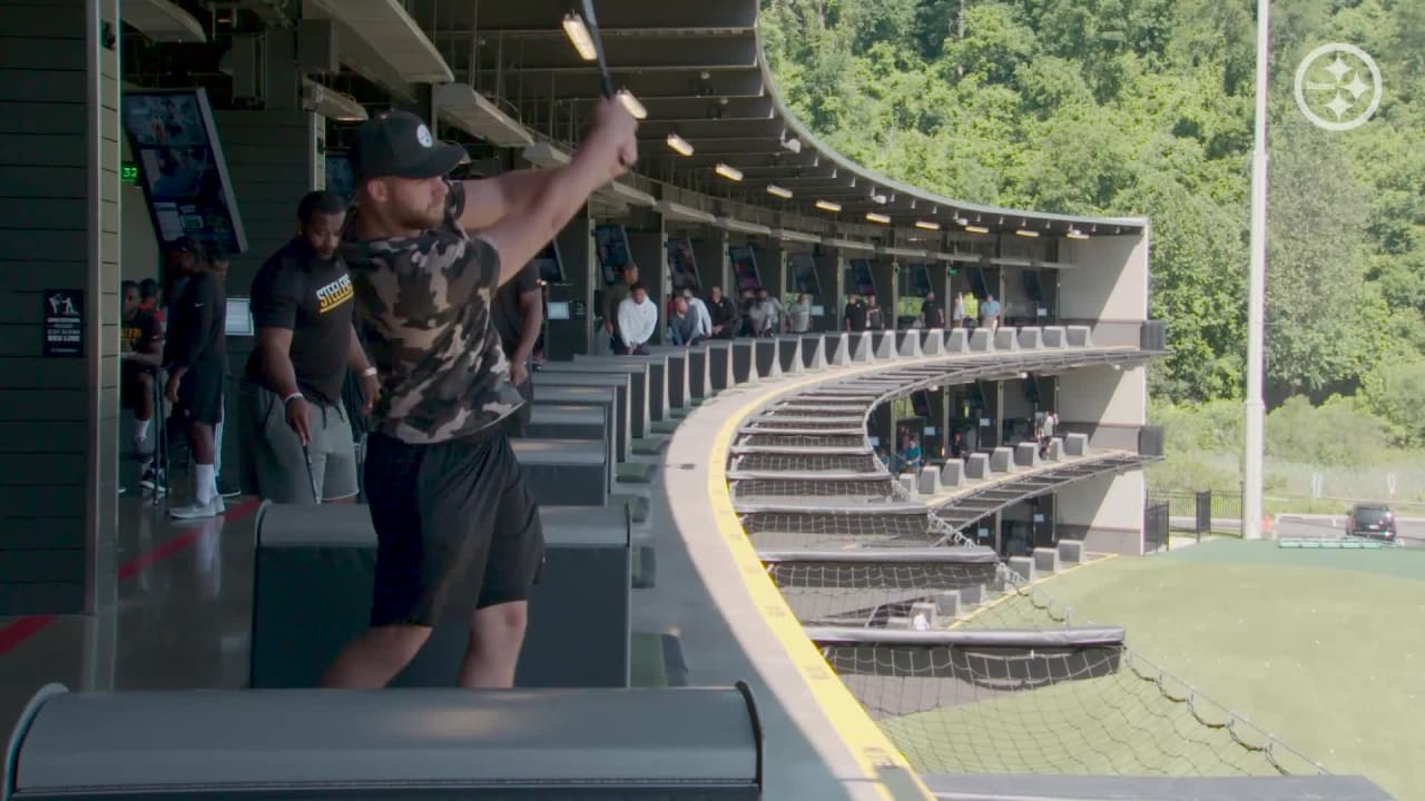 Team bonding at Topgolf