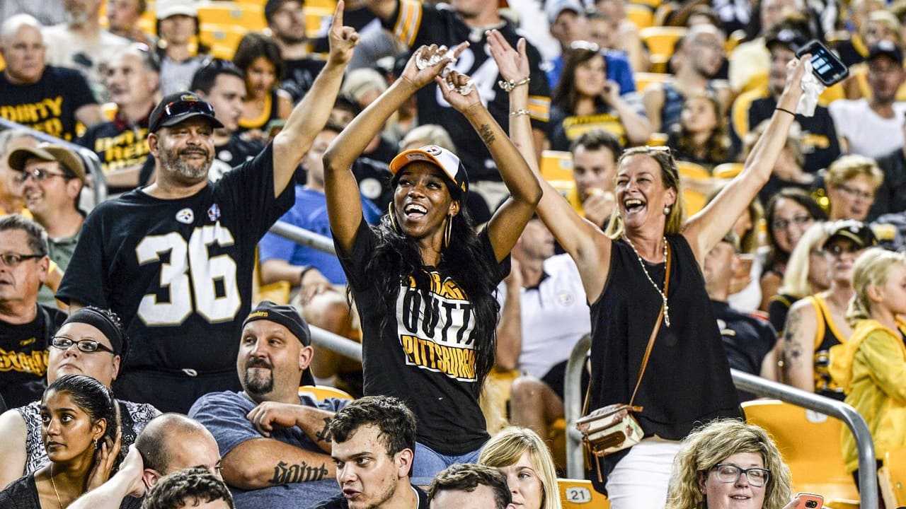 PHOTOS: Fan Friday - Part 2