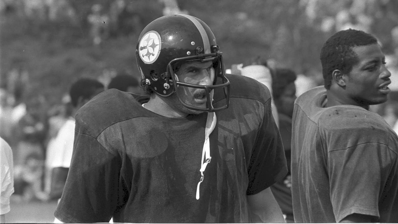 PHOTOS: 23 Years of Number-less Jerseys