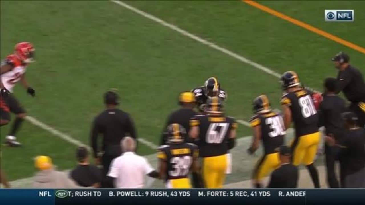 HIGHLIGHT: Brown for 23-yard gain