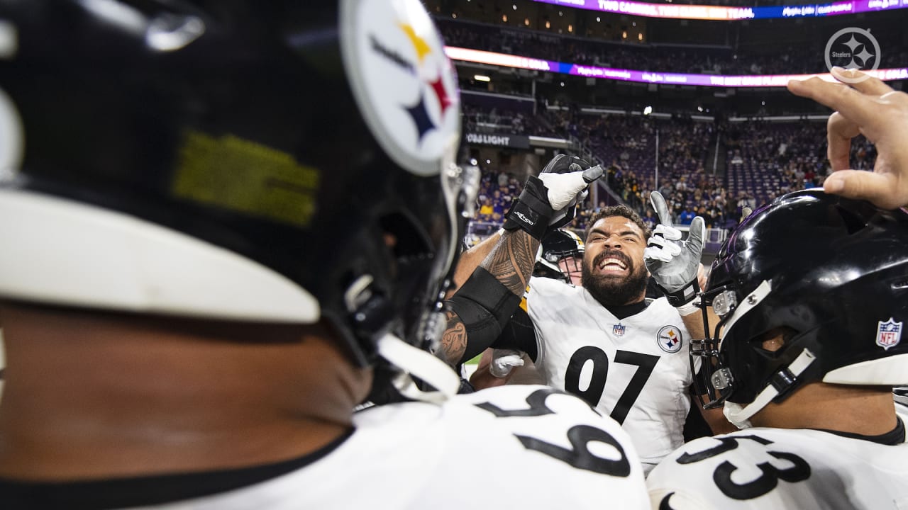 PHOTOS: Feature frames - Steelers at Vikings