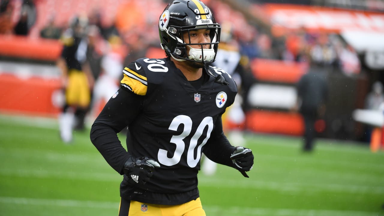 HIGHLIGHT: Conner bounces it outside for 10 yards