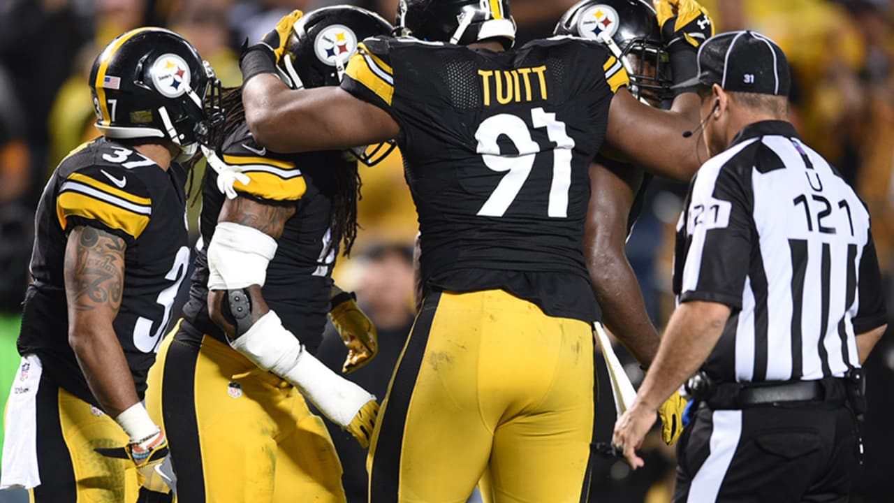 Steelers bounce back in big way, 43-14