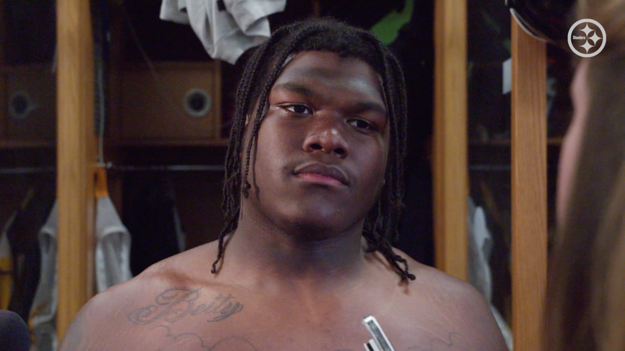 WATCH: Jones on the offensive line