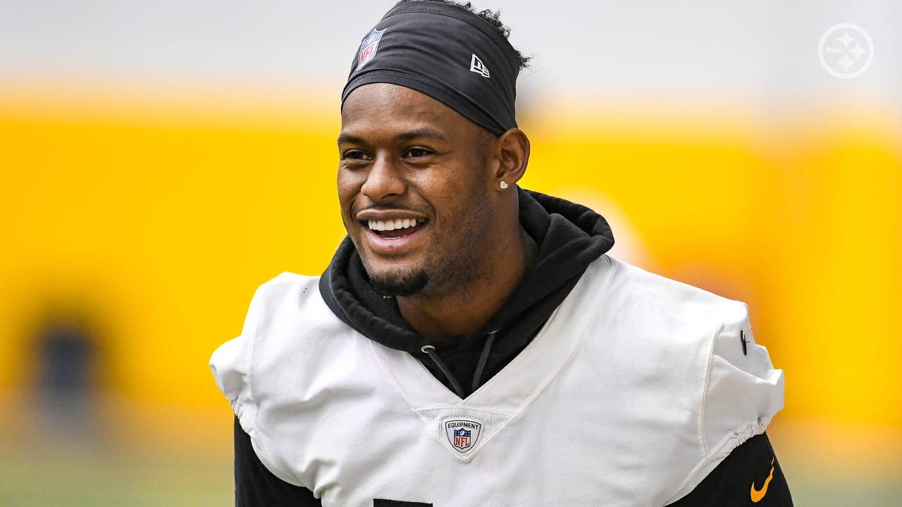 JuJu is sharing the love