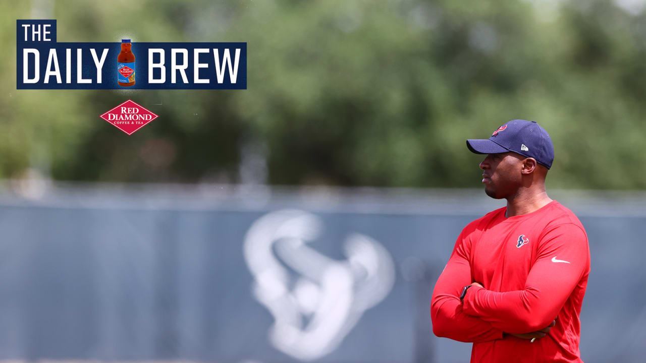 Head Coach DeMeco Ryans reflects on his rookie minicamp as a player and what he hopes to ...