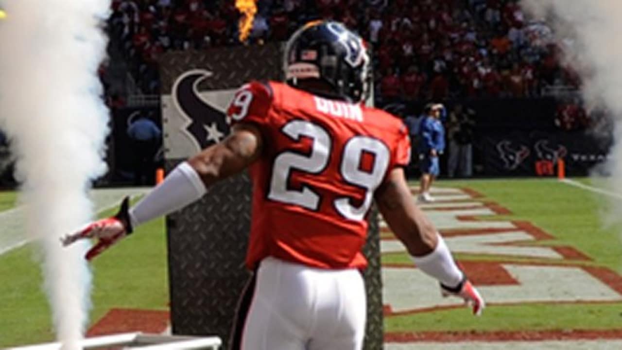 Quin wins Whataburger award