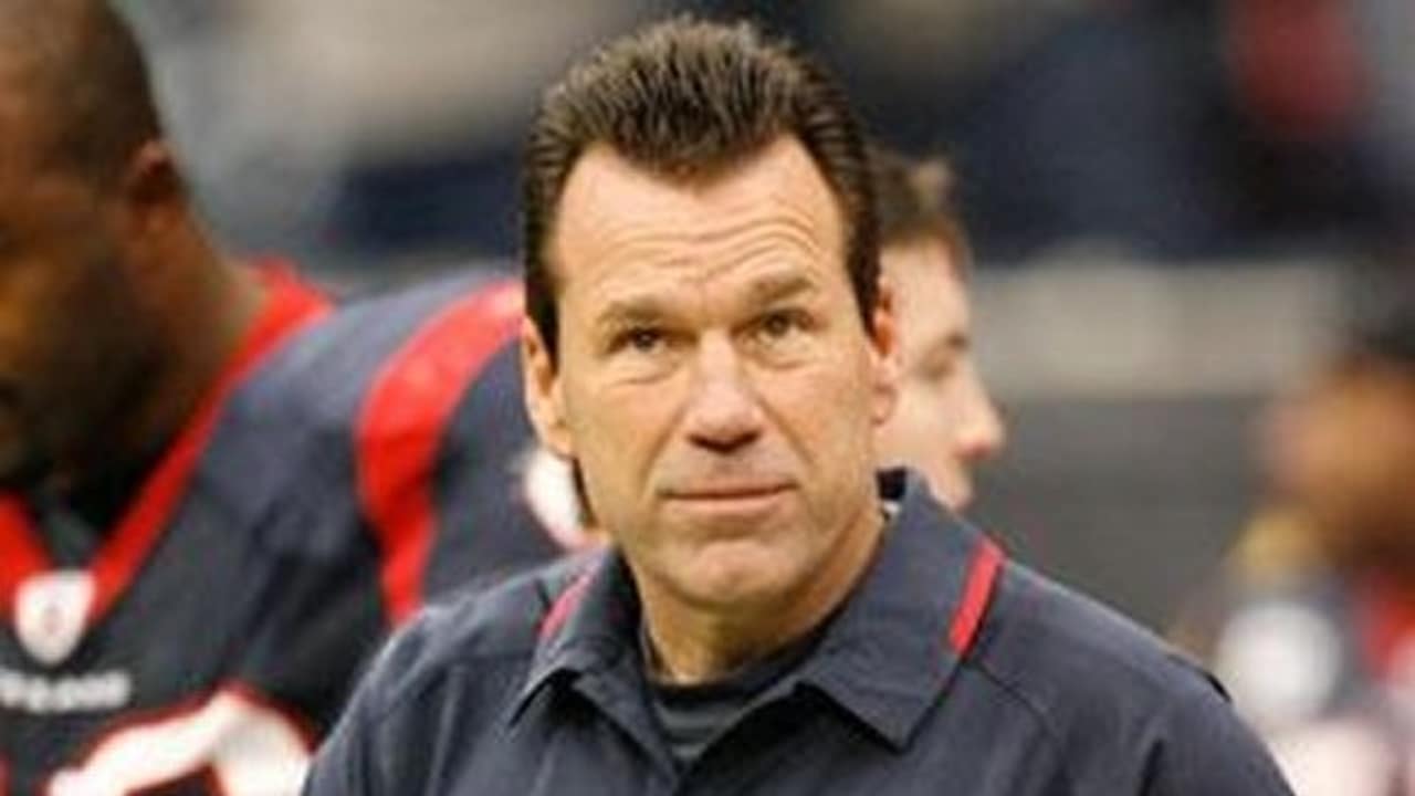 Kubiak praises Texans' leaders