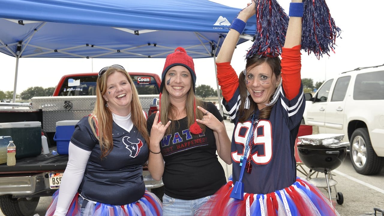 Texans vs. Patriots Tailgate slideshow