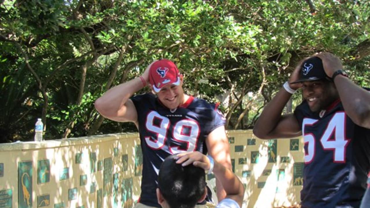 Texans Hometown Huddle