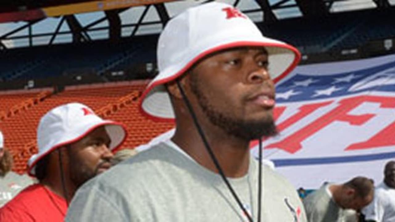 1-on-1: Wade Smith at Pro Bowl