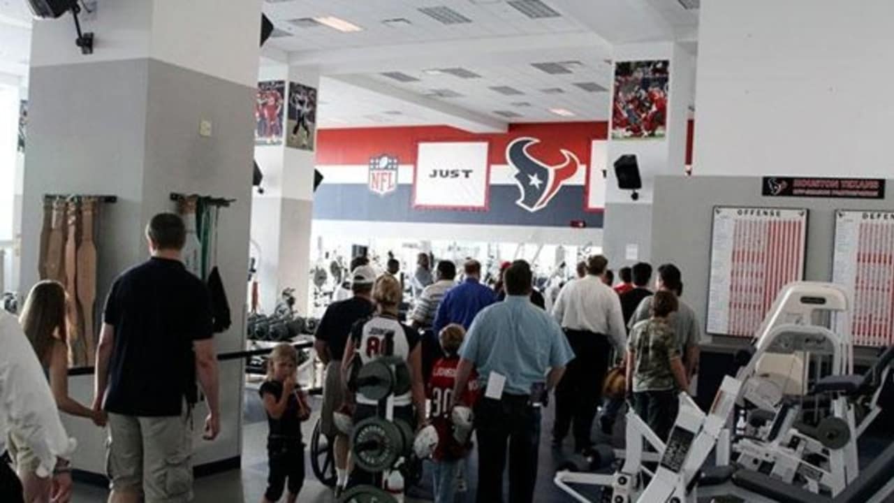 Fans at All Access