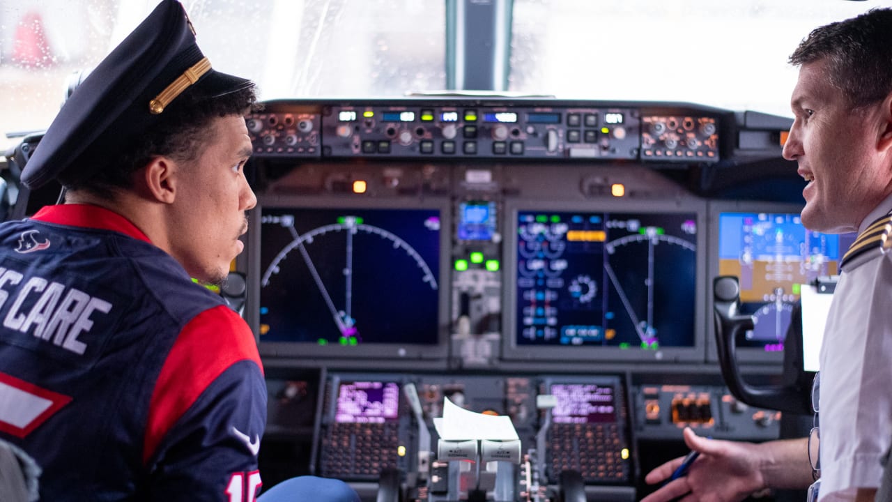 | Behind the scenes of IAH with United