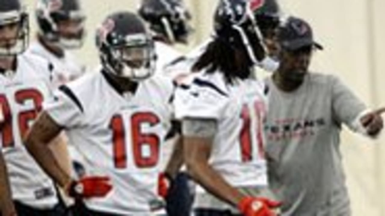 DeAndre Hopkins, Alan Bonner leave practice with cramps