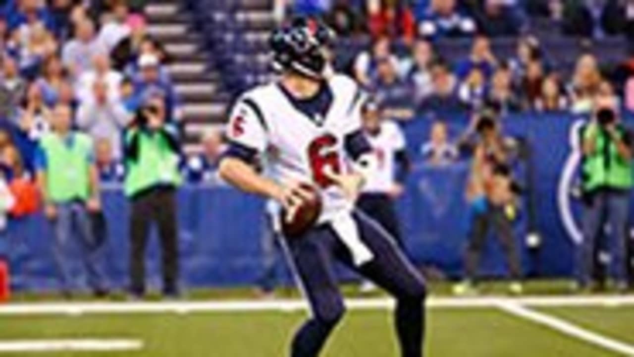 T.J. Yates exits game with injury