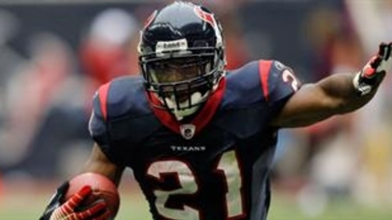 Moats gets nod as starting RB