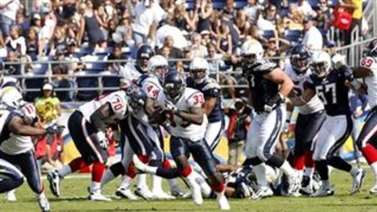 Texans fall to Chargers 35-10