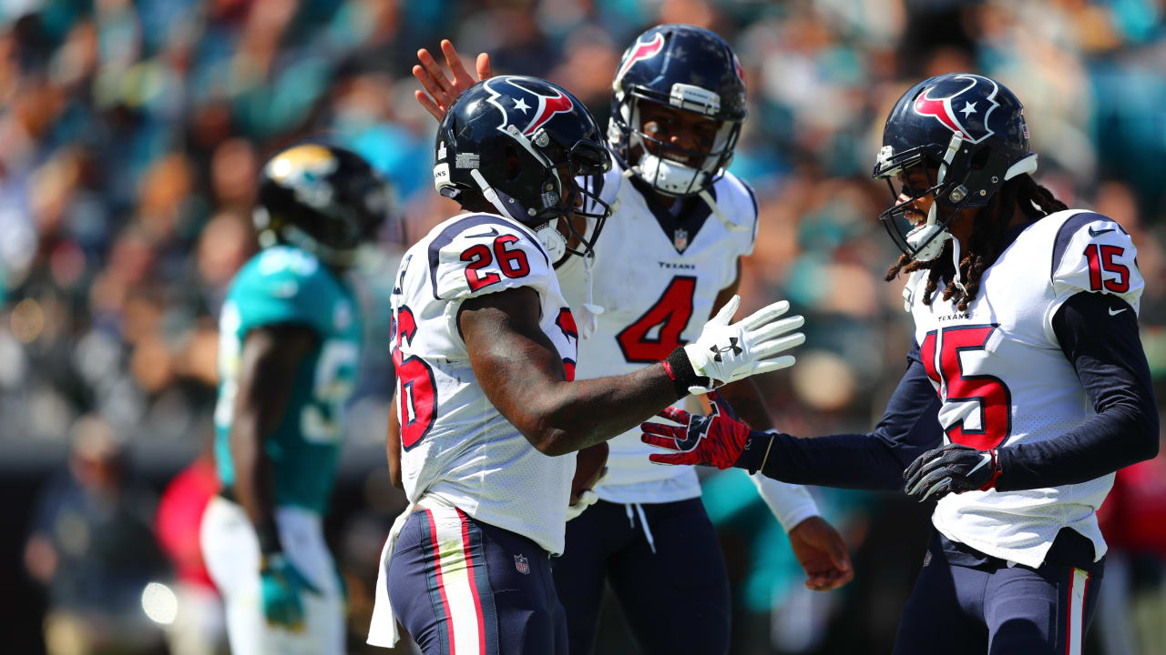 Lamar Miller runs for 100 yds, 1 TD in win over Jags