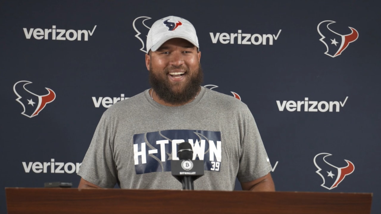 LB Coach Miles Smith | Press Conference (9-8-2022)