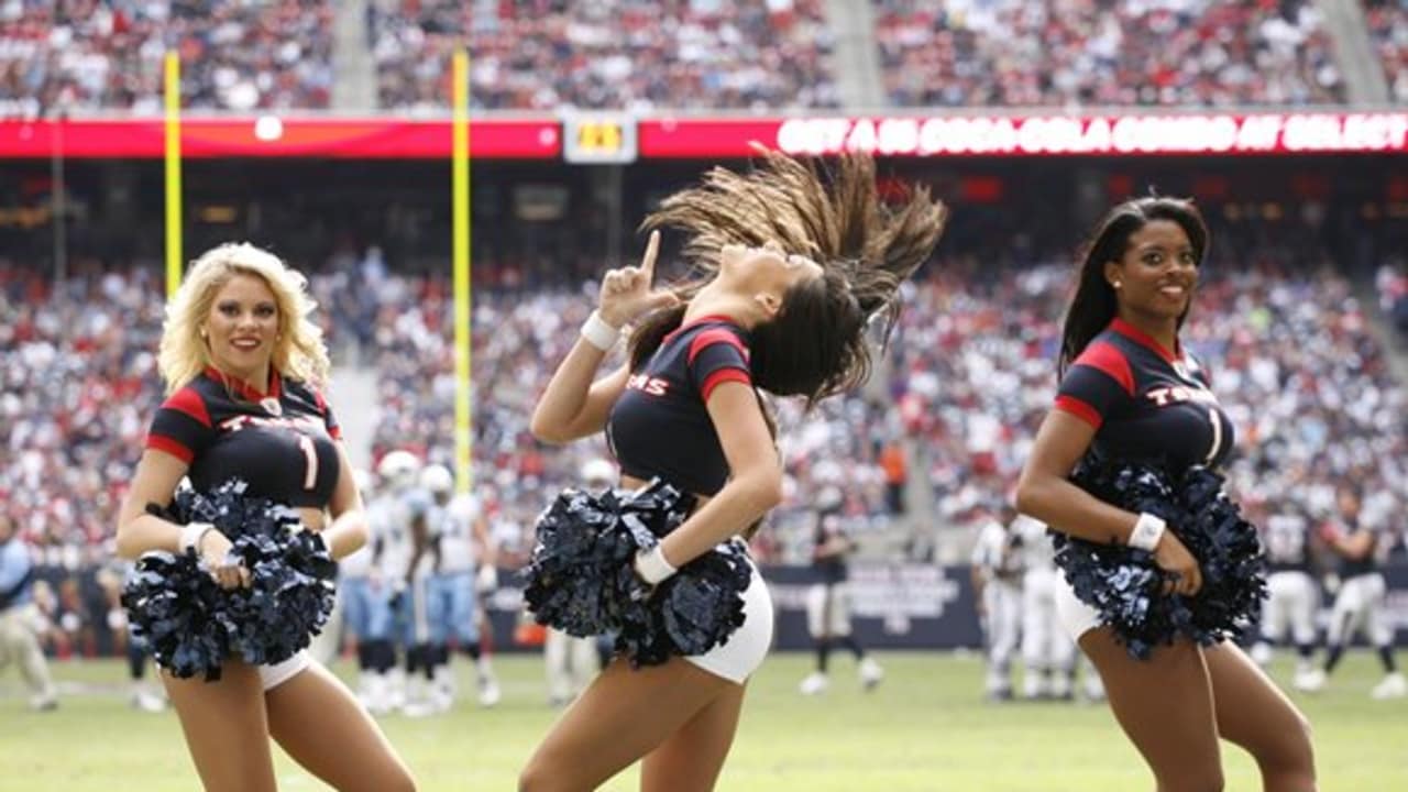 Cheer Photos: Titans at Texans