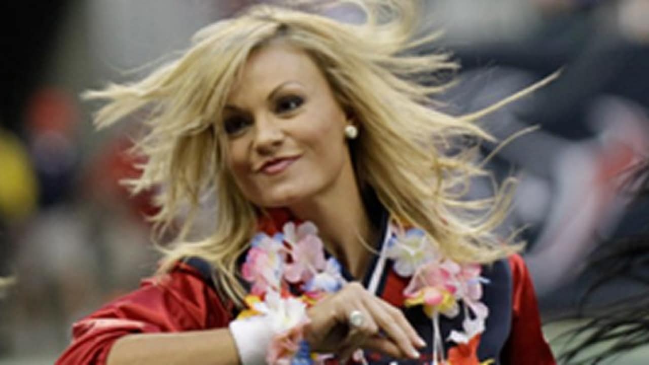 Megan W. headed to Hawaii